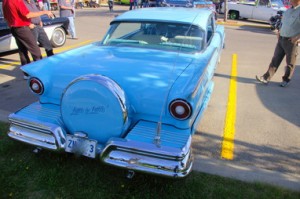 OCTOBER 31, 2009: CANADIAN IRON-1957 FORD METEOR-THE PERIOD CORRECT ...