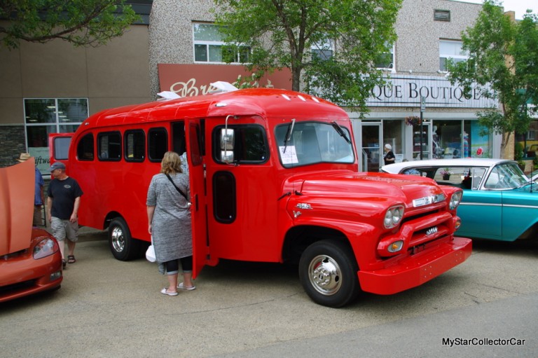 SEPTEMBER 2016: A RE-PURPOSED 1959 GMC SCHOOL BUS IS A BIG CROWD ...