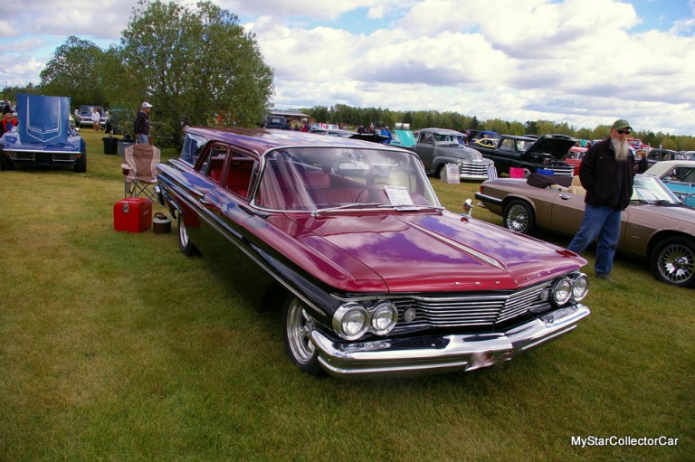 JANUARY 2019: A RARE 1960 CANADIAN PONTIAC STRATO CHIEF SAFARI 2-DOOR ...