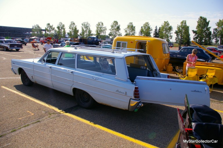 MARCH 2019: A 1966 METEOR RIDEAU 500 STATION WAGON IS A CANADIAN-BUILT ...
