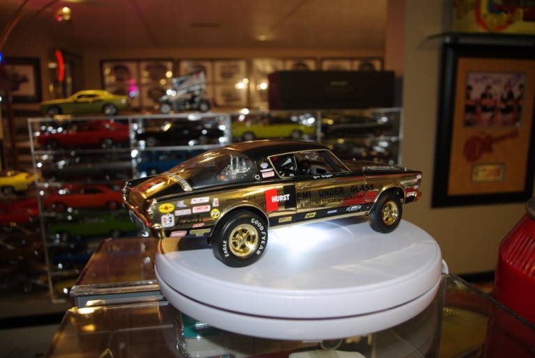 A LIFETIME CAR GUY BUILDS HIS OWN SCALE MODEL TRIBUTE TO THE PAST ...