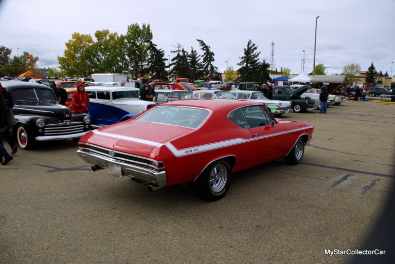 THE FOURTH ANNUAL OUTKASTS CAR CLUB TOY RUN SHOW GIVES SANTA A HELPING ...