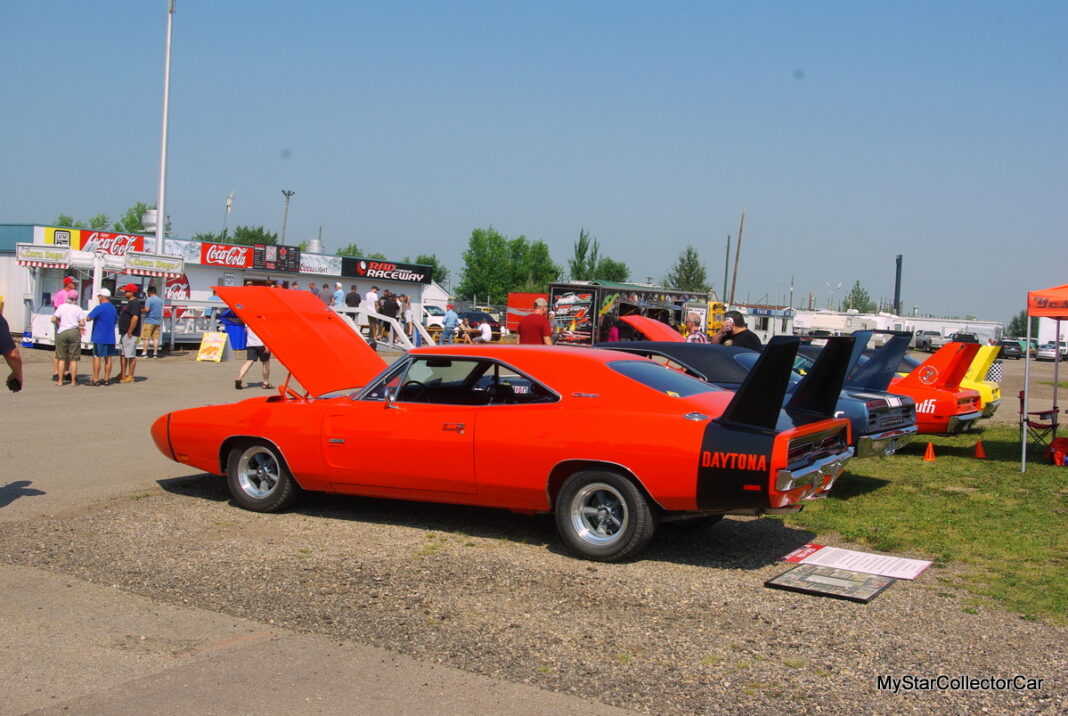 WESTERN MOPAR MADNESS 2023—THE FIN CARS INVADE | MyStarCollectorCar