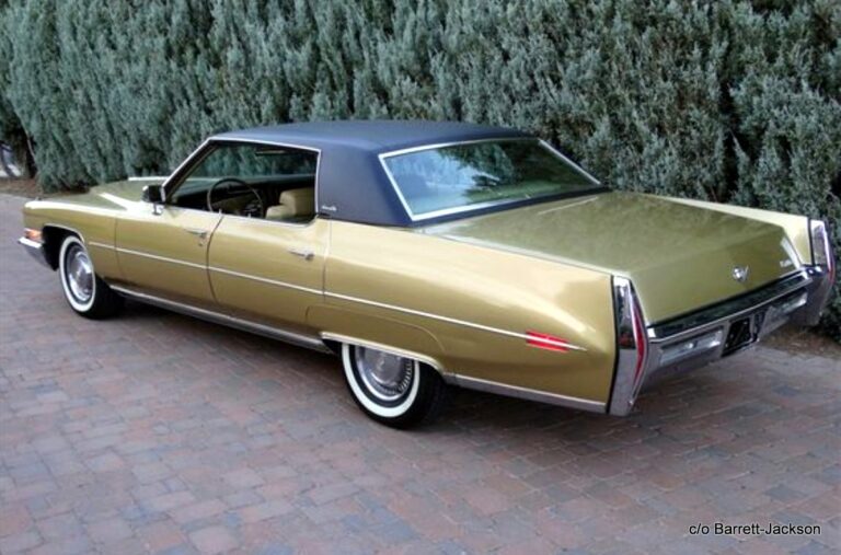 BIG WAS DEFINITELY BEAUTIFUL FOR THESE RETRO LAND YACHTS FROM THE ME ...
