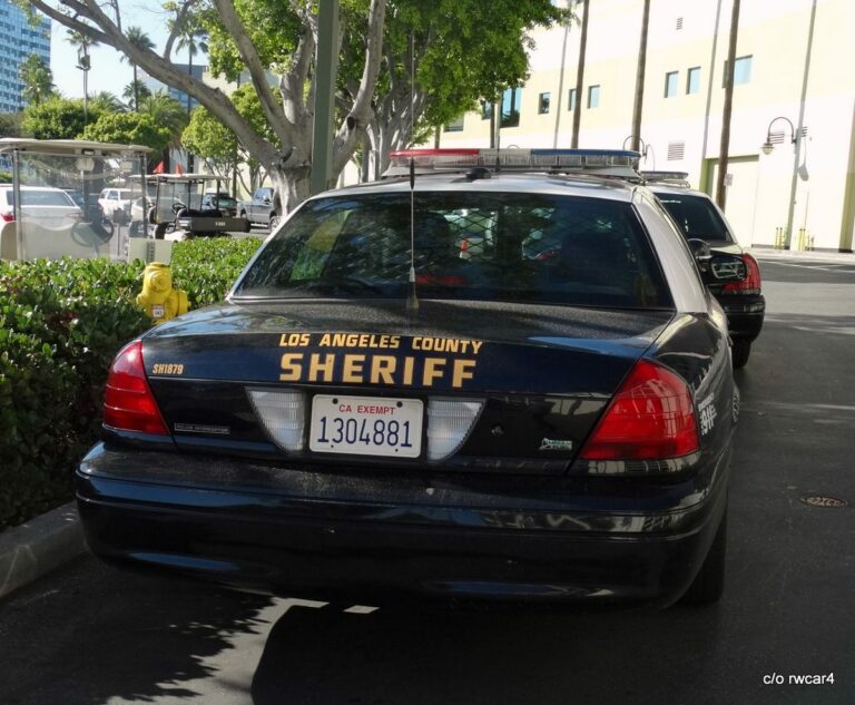 2011 CROWN VICTORIA POLICE CARS STILL IN ACTIVE SERVICE WITH THIS ...